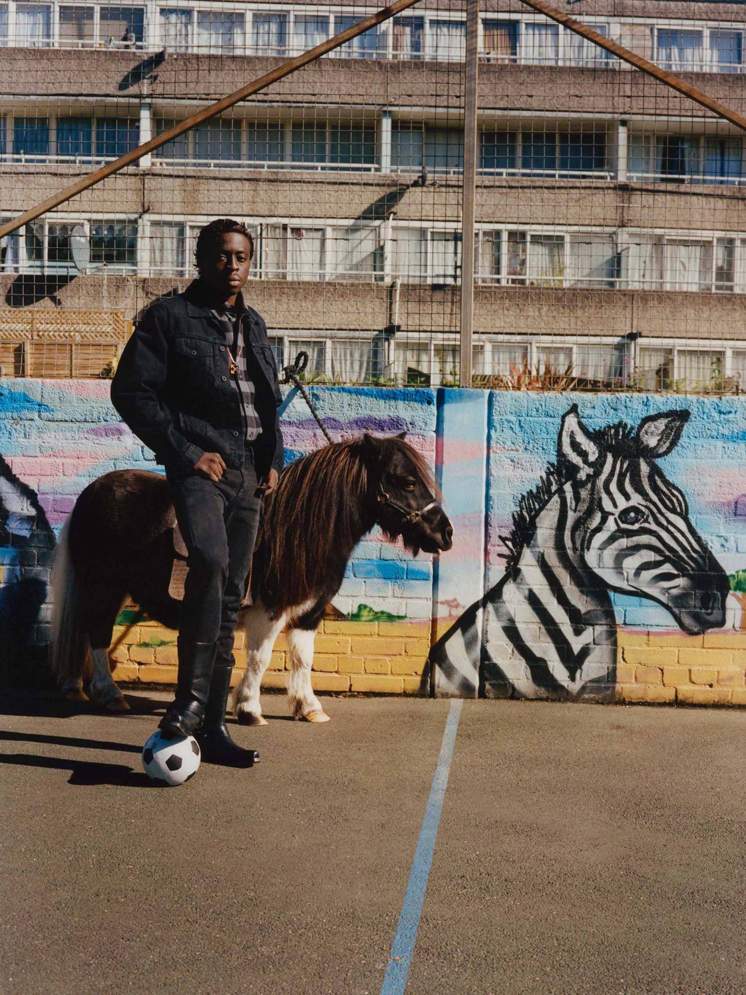 Overview – Frank Lebon – DoBeDo Represents