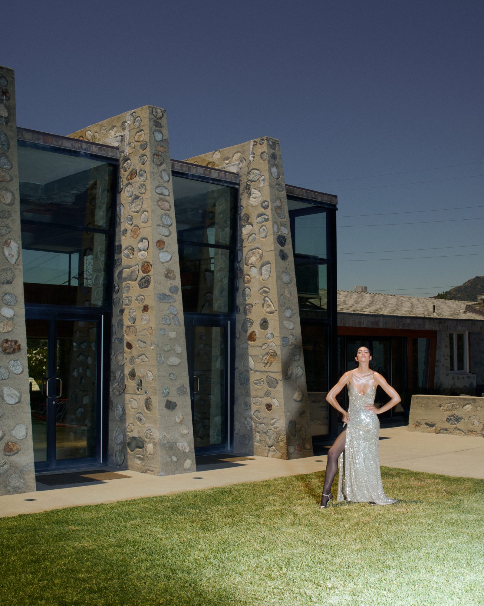 Overview – Johnny Dufort – DoBeDo Represents