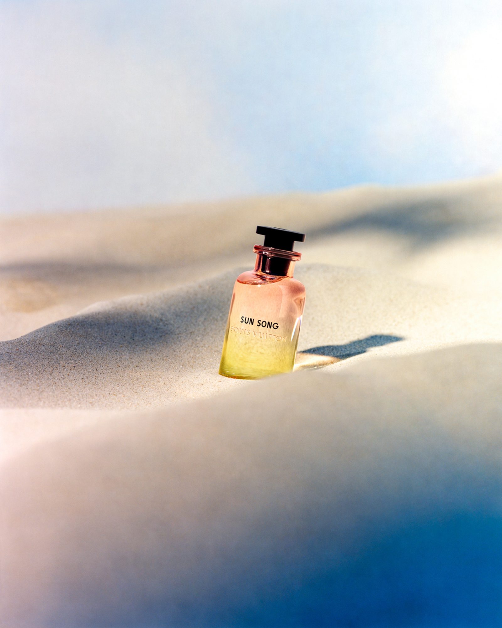 Milo Reid Photographs Louis Vuitton Resort 25 Campaign – News – DoBeDo ...