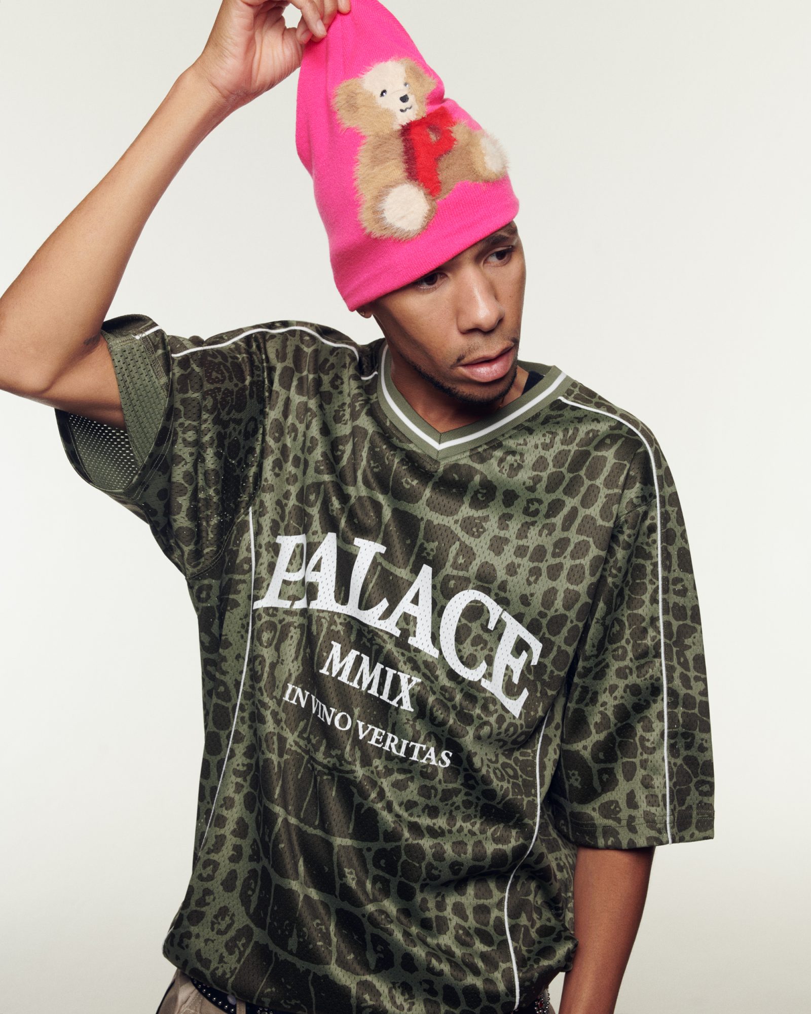 Theo Sion Photographs Palace Winter 25 – News – DoBeDo Represents